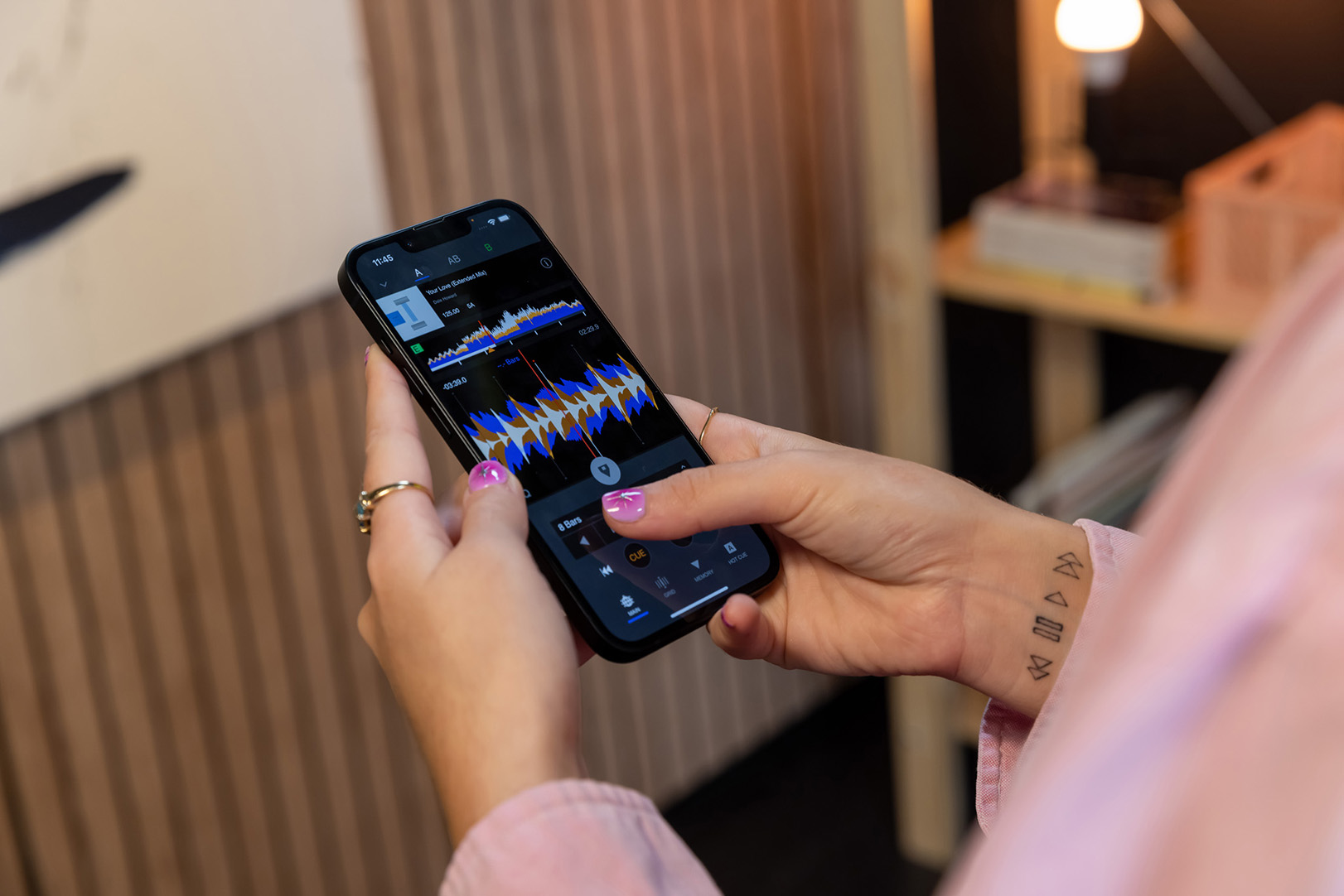 Introducing the all-new rekordbox for iOS ver. 4.0